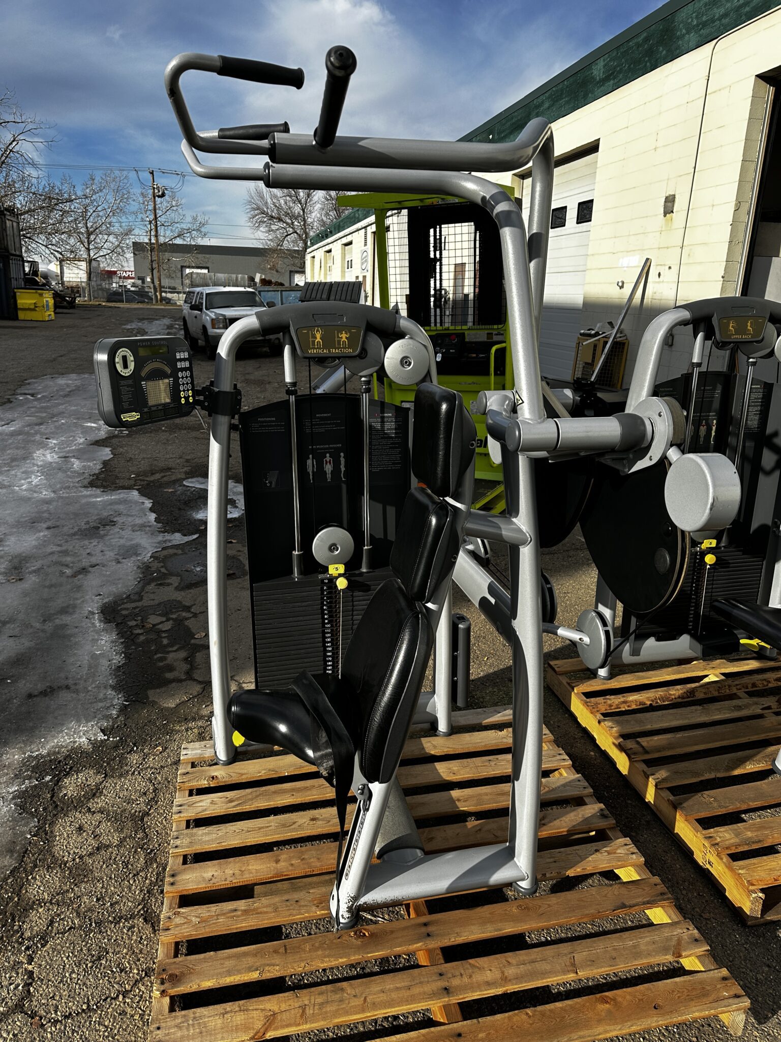 Technogym M971 Full Commercial Vertical Traction aka Lat Pulldown w ...